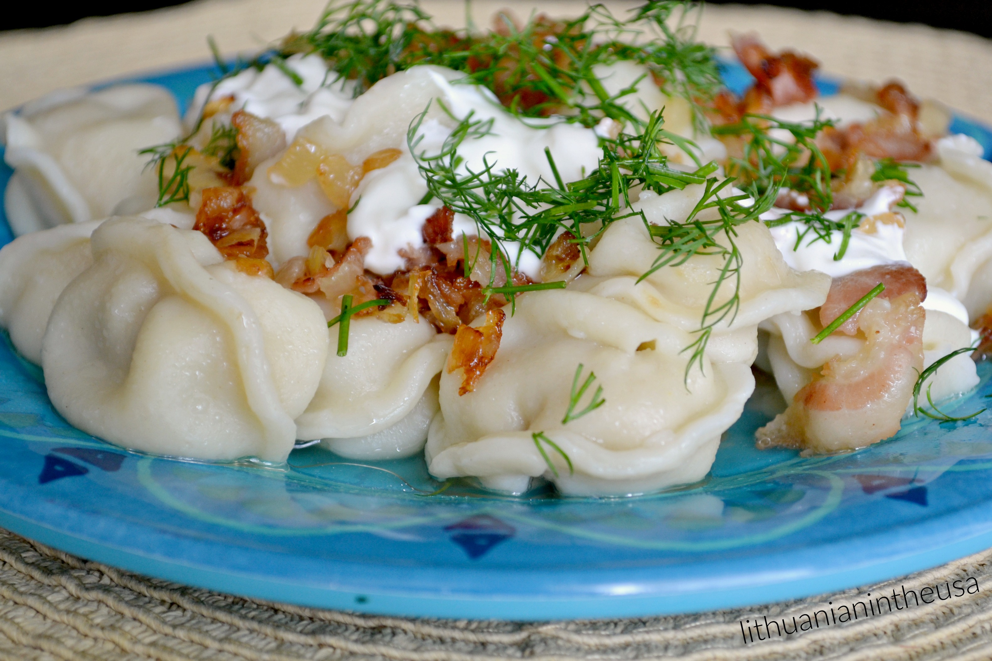 Meat Dumplings with Bacon and Onion Sauce/Koldūnai su spirgučių ir ...