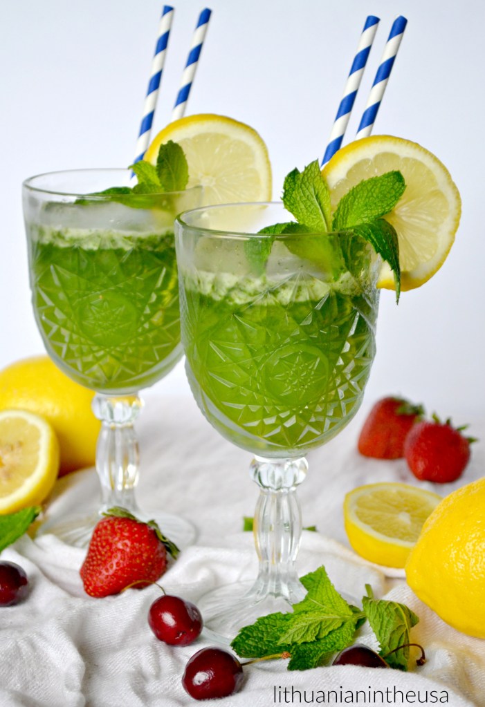 Limonana – Frozen Mint Lemonade / Limonana – šaltas mėtų limonadas ...