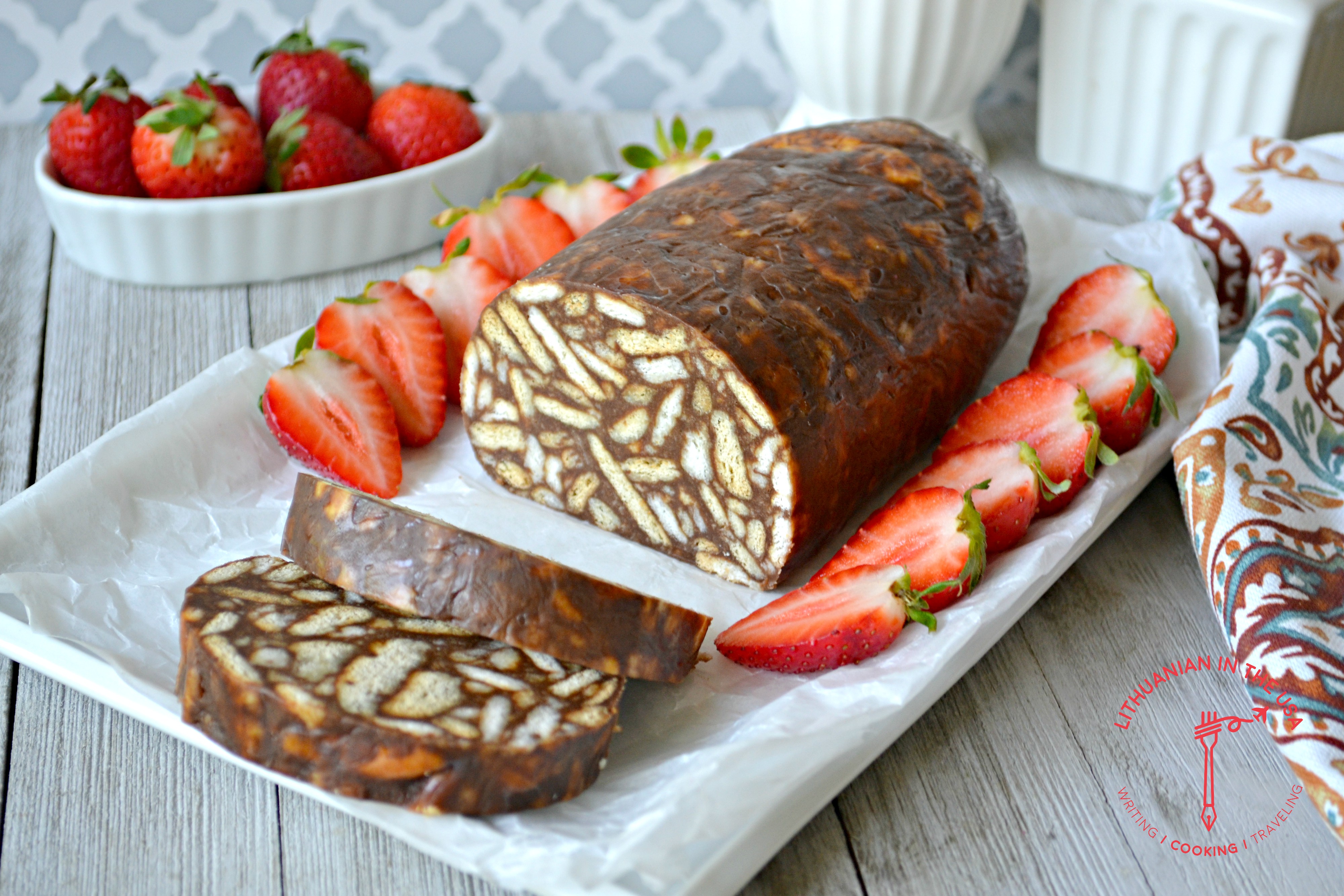 Traditional Lithuanian No Bake Lazy Cake / Tradicinis tinginys su pienu ...