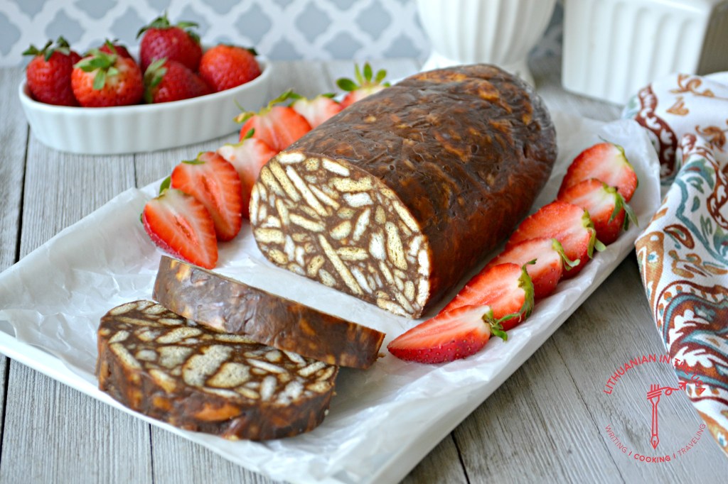 Traditional Lithuanian No Bake Lazy Cake / Tradicinis tinginys su pienu ...